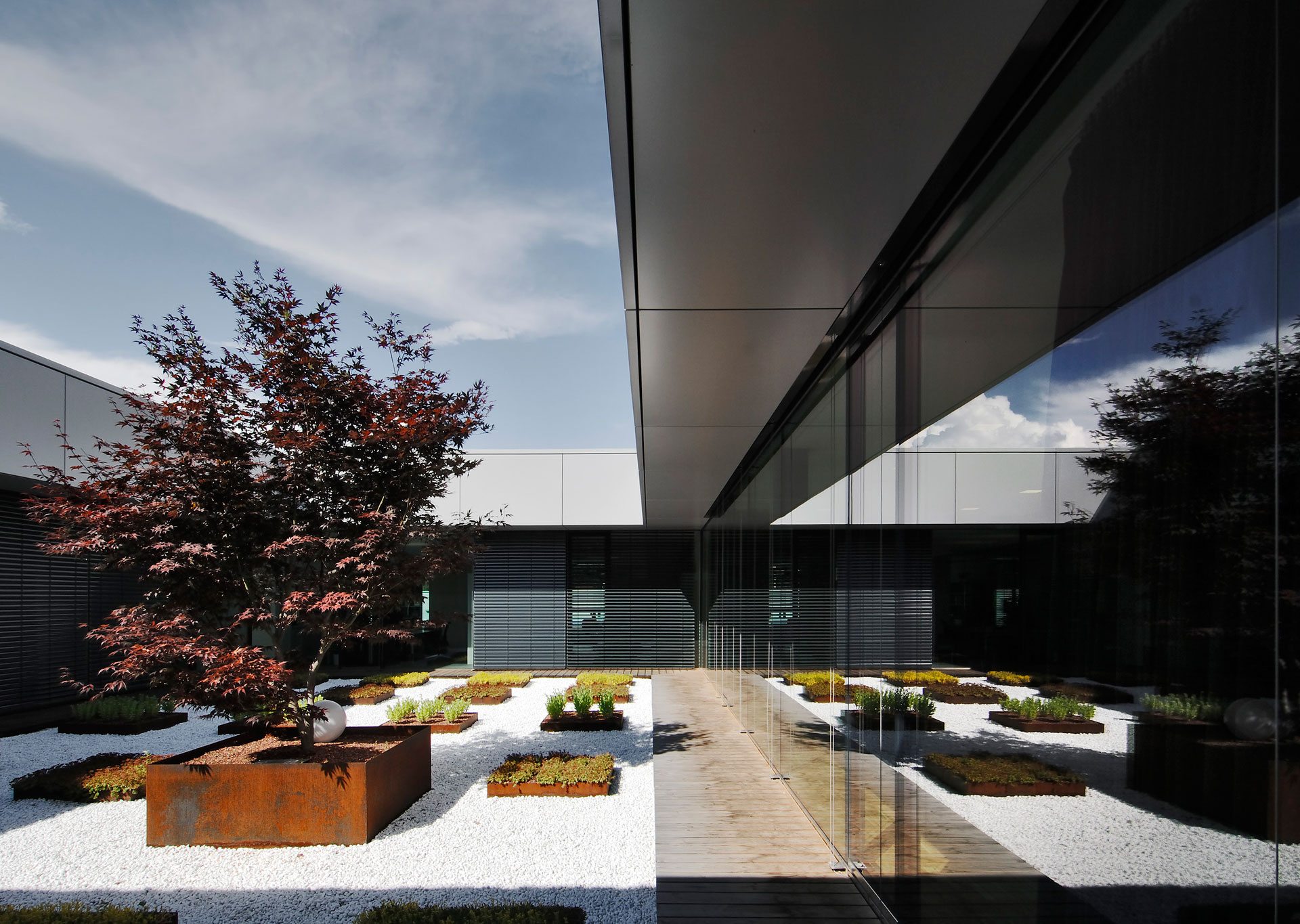 Frener & Reifer Headquarter Bothe Richter Teherani | Oskar Da Riz ...